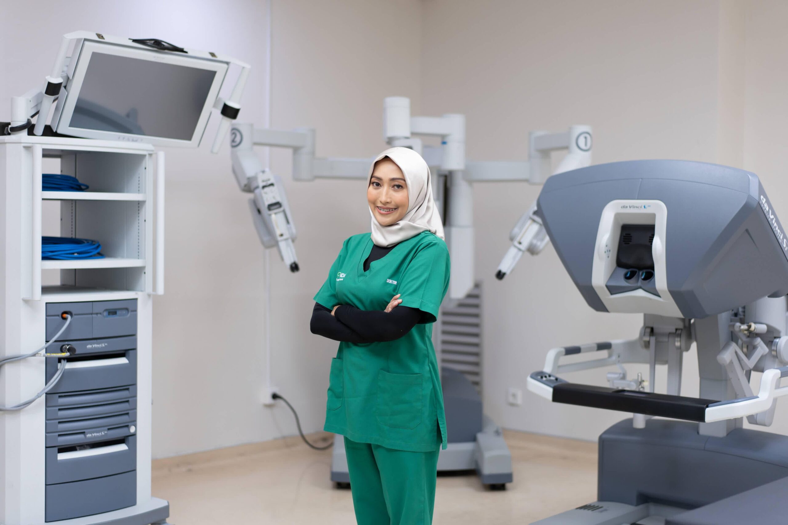 dr. Sita Ayu Arumi, SpOG, MSc (HumRepro): Perempuan Pertama yang ...